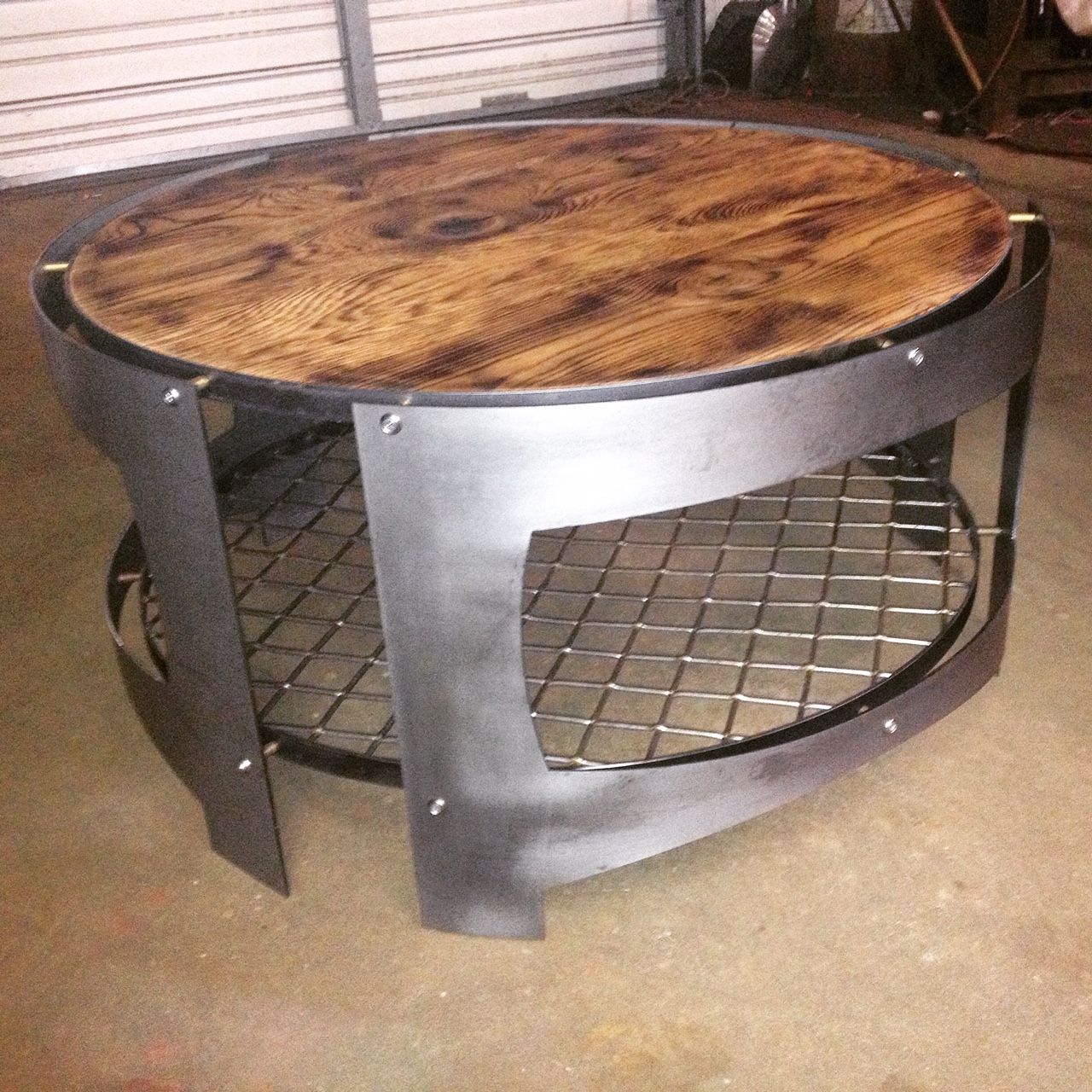 Gold leafed steel table base